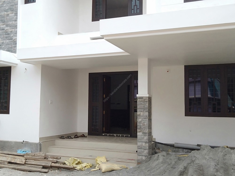 PURANATTUKARA NEAR KENDRIYA VIDYALAY ,THRISSUR - Kerala Real Estate