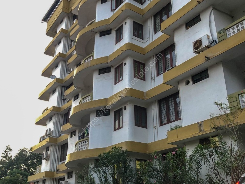 1 BHK SPACIOUS (FLAT / APARTMENT) FOR SALE AT (KAKKANAD, VAZHAKKALA ...