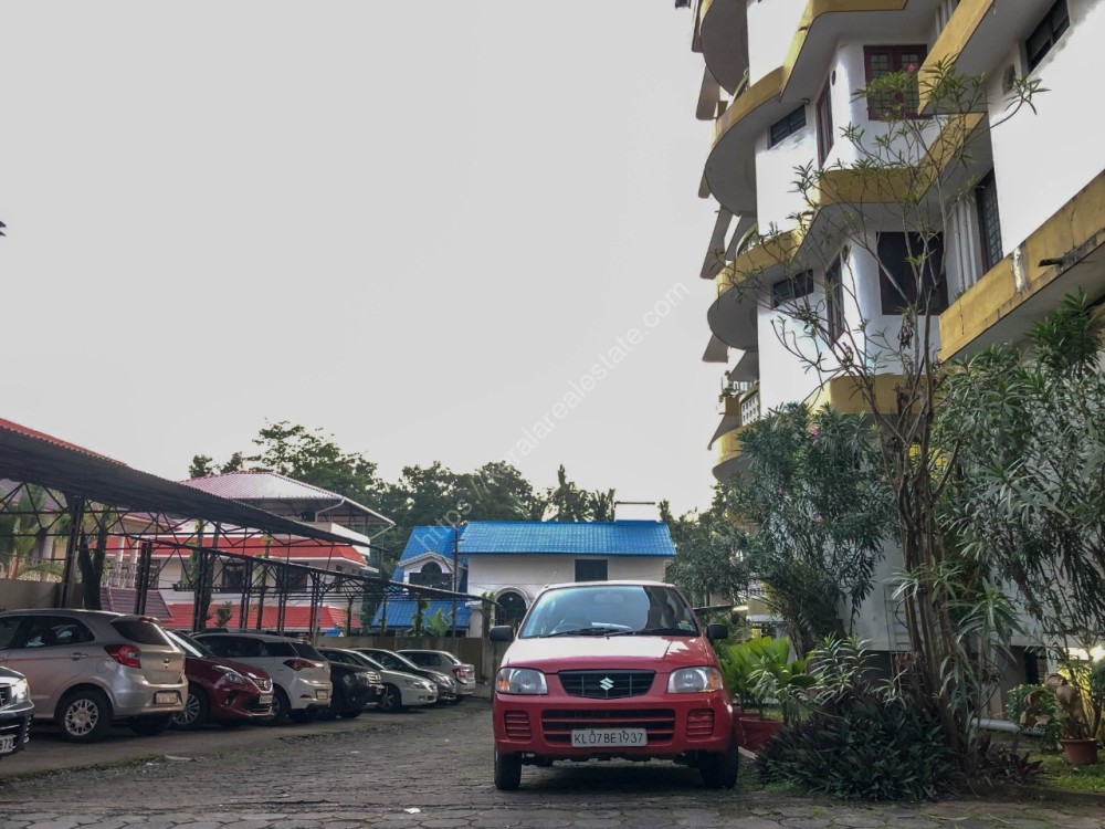 1 BHK SPACIOUS (FLAT / APARTMENT) FOR SALE AT (KAKKANAD, VAZHAKKALA ...