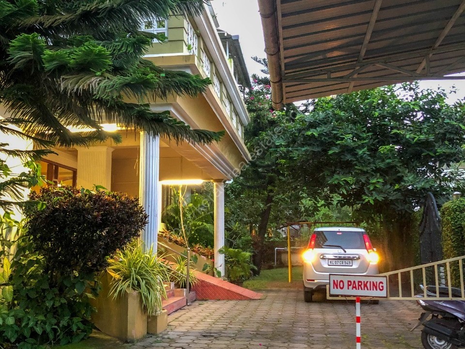 1 BHK SPACIOUS (FLAT / APARTMENT) FOR SALE AT (KAKKANAD, VAZHAKKALA ...