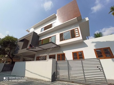 Luxurious 4 BHK Independent Villa for sale at Edapally, Near Lulu Mall, Ernakulam - Kerala Real ...