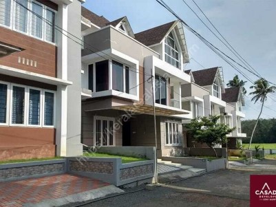 Fully Furnished 3 BHK Villa in 4 Cents for sale Near Infopark, Manakkadavu, Kakkanad, Ernakulam ...